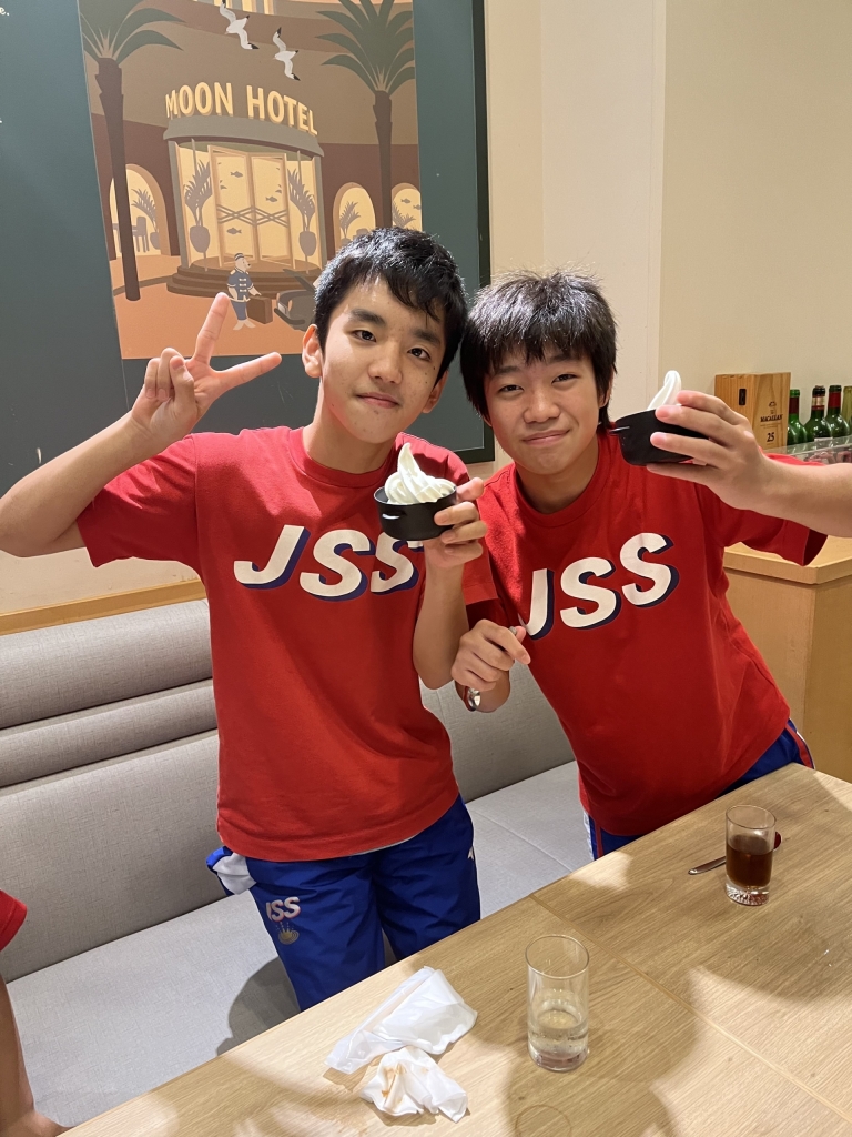 【選手】グラチャン ホテルに到着！ | JSS比良スイミングスクール